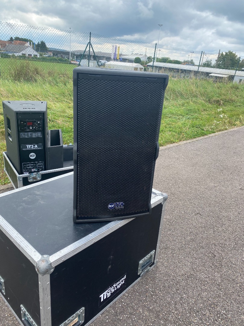 RCF TT 2-A II 2-WEGE-AKTIVBOX | 2900 EUR - Gebrauchte-Veranstaltungstechnik.de - Der Marktplatz ...